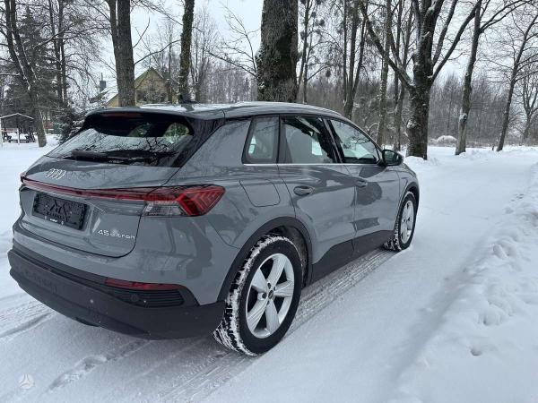 Grey Audi Q4 e-tron 2024 in Kaunas, with an engine capacity of 0.00 L and mileage of 26 thousand km for 31500 €, photo 7 on AUTOMOTO.COM.LV
