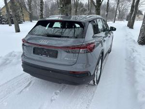 Pelēks Audi Q4 e-tron 2024 Kauņa, ar dzinēja tilpumu 0.00 L un nobraukumu 26 tūkst. km par 31500 €, foto 8 vietnē AUTOMOTO.COM.LV