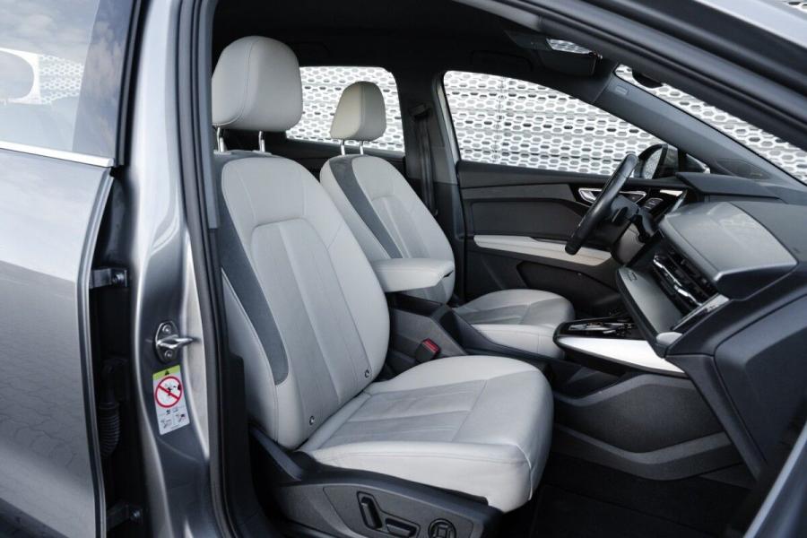 Grey Audi Q4 e-tron 2024 in Marupe, with an engine capacity of 0.00 L and mileage of 48 thousand km for 44900 €, photo 33 on AUTOMOTO.COM.LV