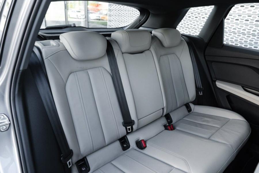 Grey Audi Q4 e-tron 2024 in Marupe, with an engine capacity of 0.00 L and mileage of 48 thousand km for 44900 €, photo 36 on AUTOMOTO.COM.LV