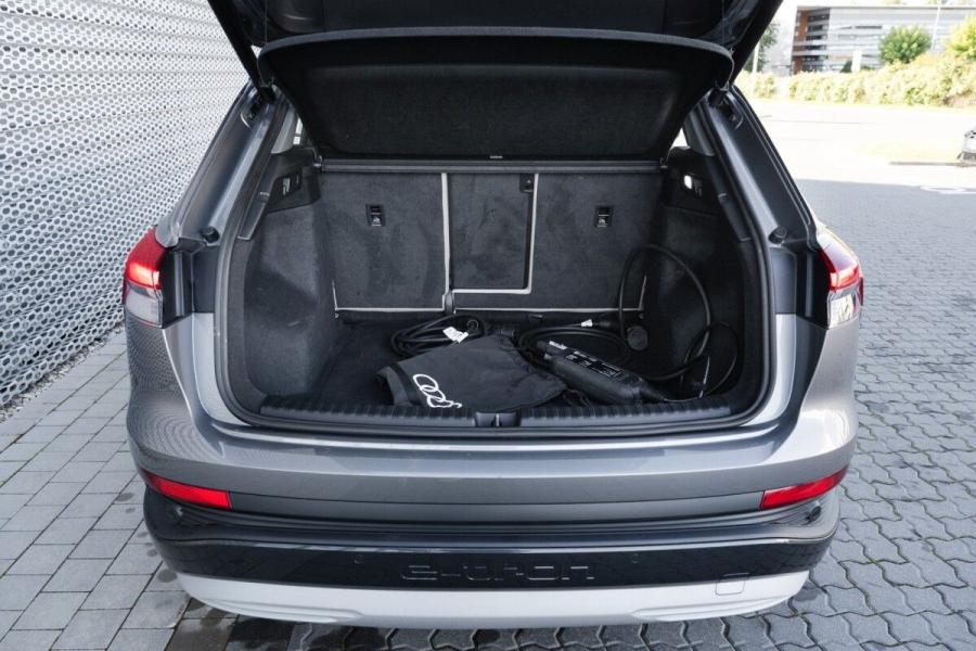 Grey Audi Q4 e-tron 2024 in Marupe, with an engine capacity of 0.00 L and mileage of 48 thousand km for 44900 €, photo 37 on AUTOMOTO.COM.LV