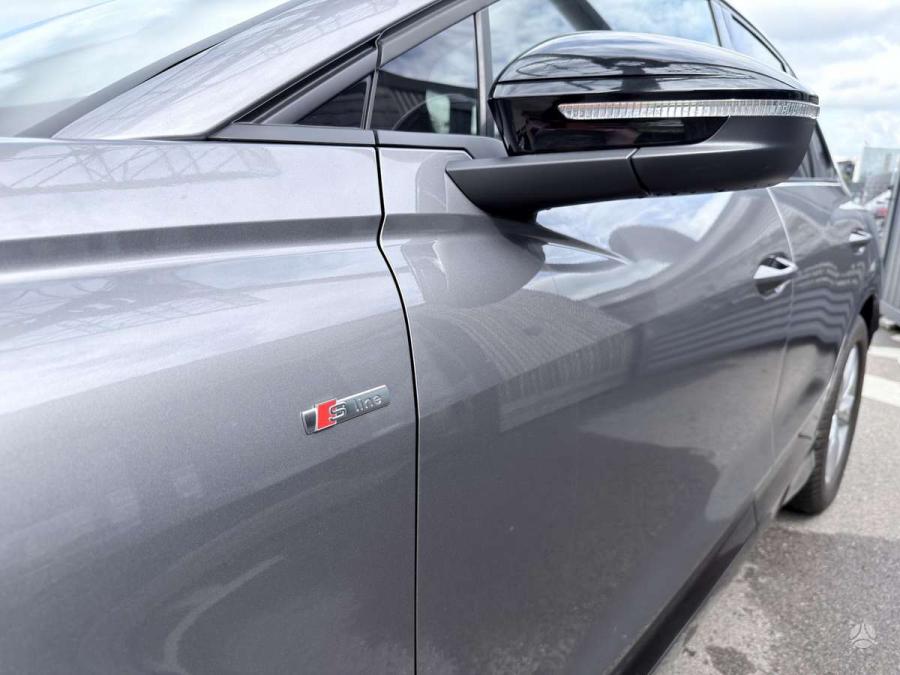 Pelēks Audi Q4 e-tron 2025 Viļņa, ar dzinēja tilpumu 0.00 L un nobraukumu 1 tūkst. km par 36800 €, foto 8 vietnē AUTOMOTO.COM.LV