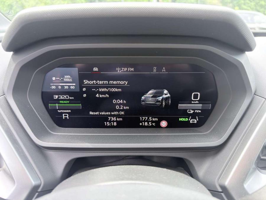 Pelēks Audi Q4 e-tron 2025 Viļņa, ar dzinēja tilpumu 0.00 L un nobraukumu 1 tūkst. km par 36800 €, foto 14 vietnē AUTOMOTO.COM.LV