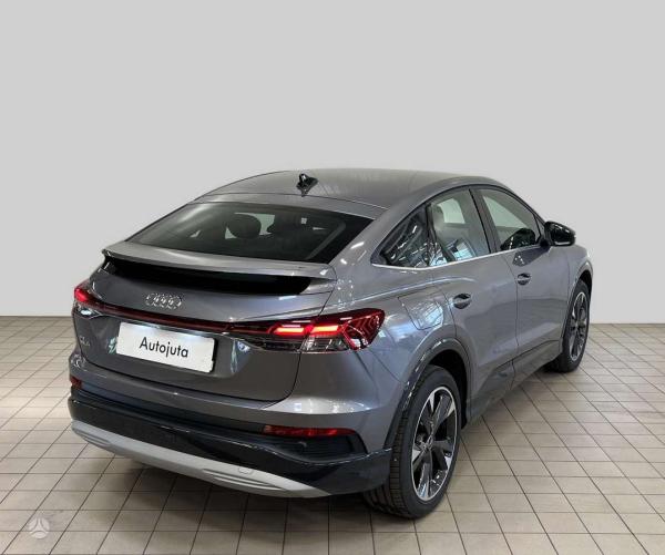 Серый Ауди Q4 e-tron 2025 в Каунас, объемом двигателя 0.00 л и пробегом 17 тыс. км за 39900 €, фото 4 на AUTOMOTO.COM.LV