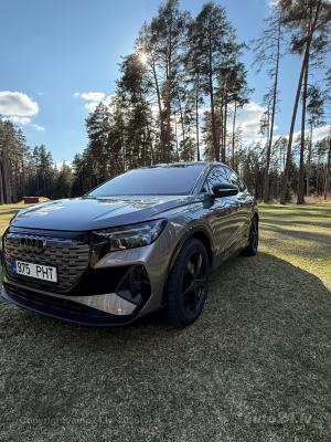 Pelēks Audi Q4 e-tron 2021 Tallina, ar dzinēja tilpumu 0.00 L un nobraukumu 58 tūkst. km par 40900 €, foto 5 vietnē AUTOMOTO.COM.LV