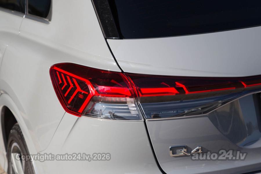 Pelēks Audi Q4 e-tron 2022 Tallina, ar dzinēja tilpumu 0.00 L un nobraukumu 135 tūkst. km par 27990 €, foto 11 vietnē AUTOMOTO.COM.LV