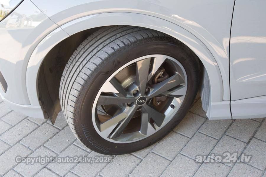 Pelēks Audi Q4 e-tron 2022 Tallina, ar dzinēja tilpumu 0.00 L un nobraukumu 135 tūkst. km par 27990 €, foto 15 vietnē AUTOMOTO.COM.LV