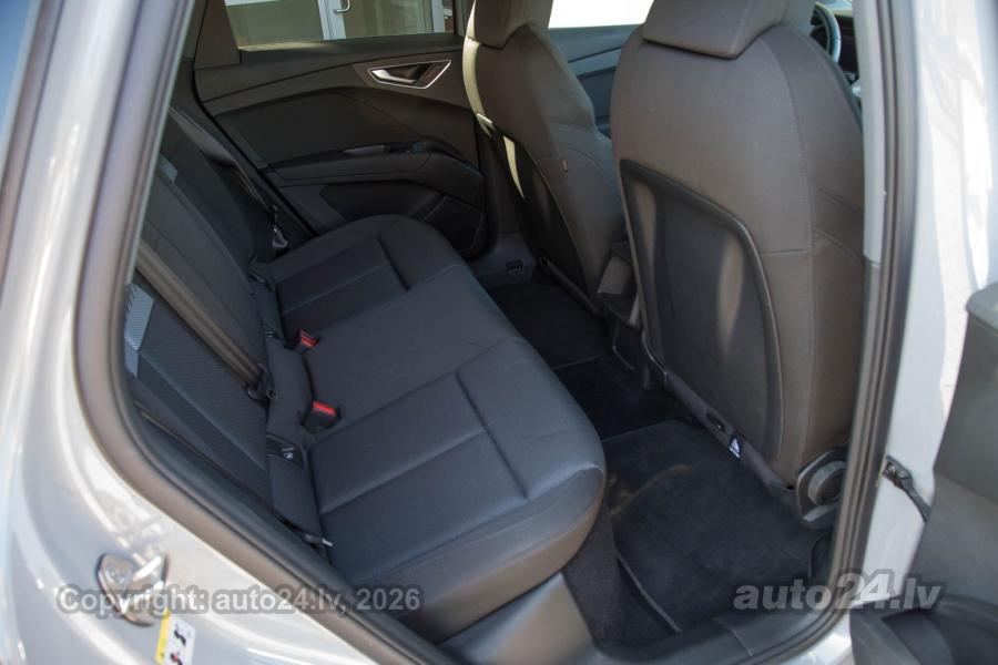 Pelēks Audi Q4 e-tron 2022 Tallina, ar dzinēja tilpumu 0.00 L un nobraukumu 135 tūkst. km par 27990 €, foto 20 vietnē AUTOMOTO.COM.LV