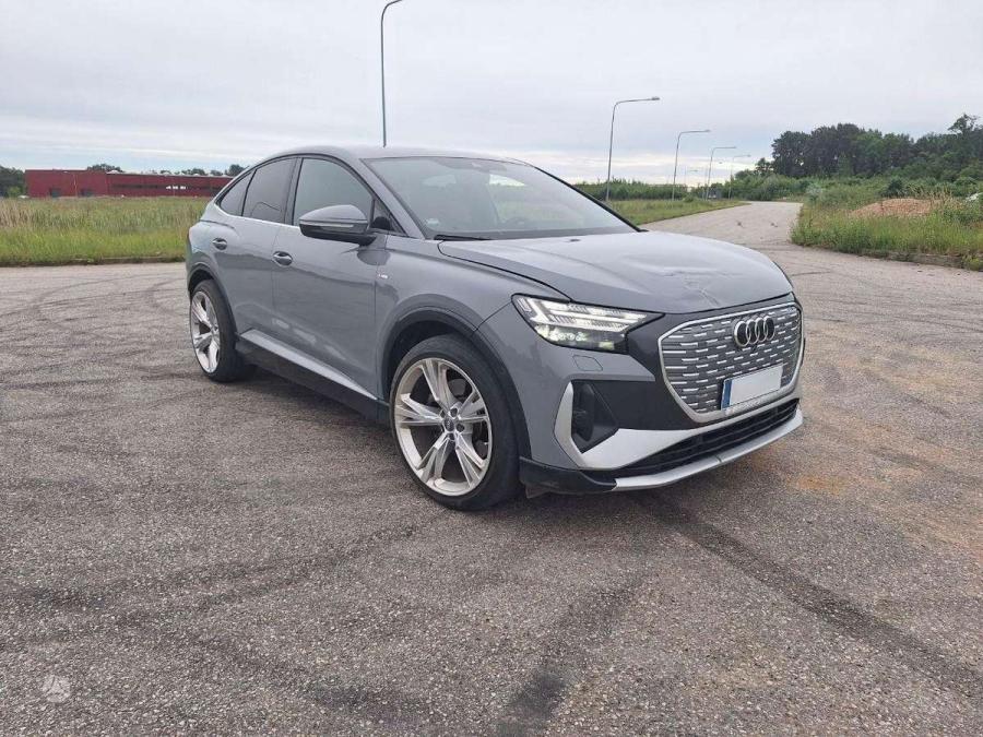 Pelēks Audi Q4 e-tron 2025 Valga, ar dzinēja tilpumu 0.00 L un nobraukumu 31 tūkst. km par 12000 €, foto 6 vietnē AUTOMOTO.COM.LV