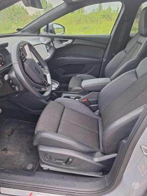 Pelēks Audi Q4 e-tron 2025 Valga, ar dzinēja tilpumu 0.00 L un nobraukumu 31 tūkst. km par 12000 €, foto 8 vietnē AUTOMOTO.COM.LV