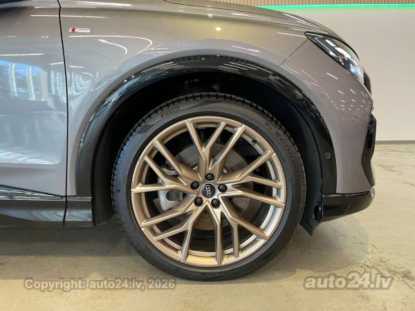 Серый Ауди Q4 e-tron 2023 в Таллин, объемом двигателя 0.00 л и пробегом 104 тыс. км за 36990 €, фото 5 на AUTOMOTO.COM.LV