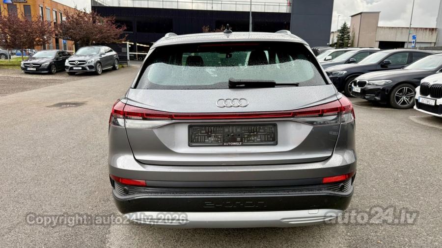 Серый Ауди Q4 e-tron 2023 в Таллин, объемом двигателя 0.00 л и пробегом 174 тыс. км за 25700 €, фото 8 на AUTOMOTO.COM.LV