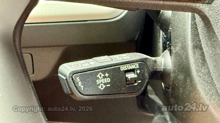 Серый Ауди Q4 e-tron 2023 в Таллин, объемом двигателя 0.00 л и пробегом 174 тыс. км за 25700 €, фото 17 на AUTOMOTO.COM.LV