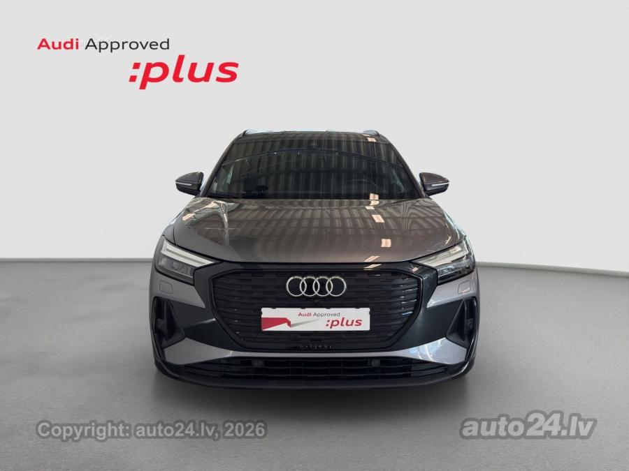 Pelēks Audi Q4 e-tron 2023 Tallina, ar dzinēja tilpumu 0.00 L un nobraukumu 71 tūkst. km par 32900 €, foto 5 vietnē AUTOMOTO.COM.LV