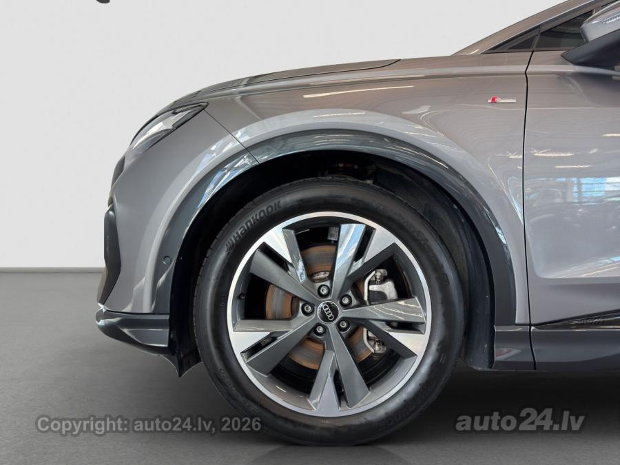 Pelēks Audi Q4 e-tron 2023 Tallina, ar dzinēja tilpumu 0.00 L un nobraukumu 71 tūkst. km par 32900 €, foto 11 vietnē AUTOMOTO.COM.LV