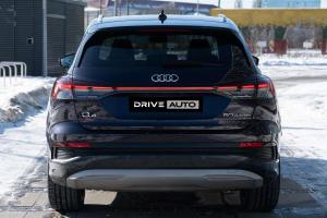 Violets Audi Q4 e-tron 2022 Viļņa, ar dzinēja tilpumu 0.00 L un nobraukumu 139 tūkst. km par 25900 €, foto 5 vietnē AUTOMOTO.COM.LV