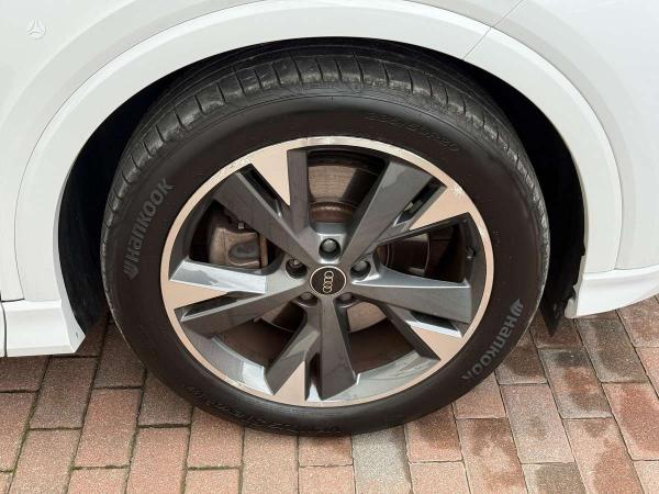 Audi Q4 e-tron 2022 Šauļi vietnē Balts Audi Q4 e-tron 2022 Šauļi, ar dzinēja tilpumu 0.00 L un nobraukumu 196 tūkst. km par 24800 €, foto 11 vietnē AUTOMOTO.COM.LV