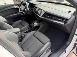 White Audi Q4 e-tron 2022 in Siauliai, with an engine capacity of 0.00 L and mileage of 196 thousand km for 24800 €, photo 19 on AUTOMOTO.COM.LV