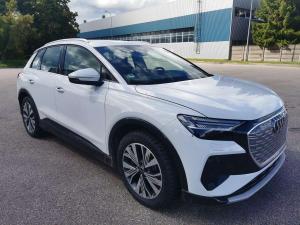 Белый Ауди Q4 e-tron 2023 в Алитус, объемом двигателя 0.00 л и пробегом 60 тыс. км за 31500 €, фото  на AUTOMOTO.COM.LV