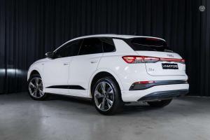 White Audi Q4 e-tron 2024 in Vilnius, with an engine capacity of 0.00 L and mileage of 32 thousand km for 33999 €, photo 7 on AUTOMOTO.COM.LV