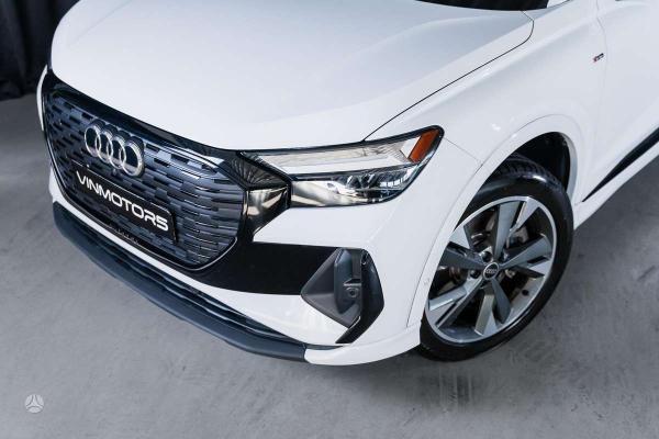 Белый Ауди Q4 e-tron 2024 в Вильнюс, объемом двигателя 0.00 л и пробегом 32 тыс. км за 33999 €, фото 7 на AUTOMOTO.COM.LV