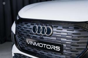 White Audi Q4 e-tron 2024 in Vilnius, with an engine capacity of 0.00 L and mileage of 32 thousand km for 33999 €, photo 10 on AUTOMOTO.COM.LV