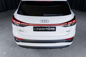 White Audi Q4 e-tron 2024 in Vilnius, with an engine capacity of 0.00 L and mileage of 32 thousand km for 33999 €, photo 11 on AUTOMOTO.COM.LV