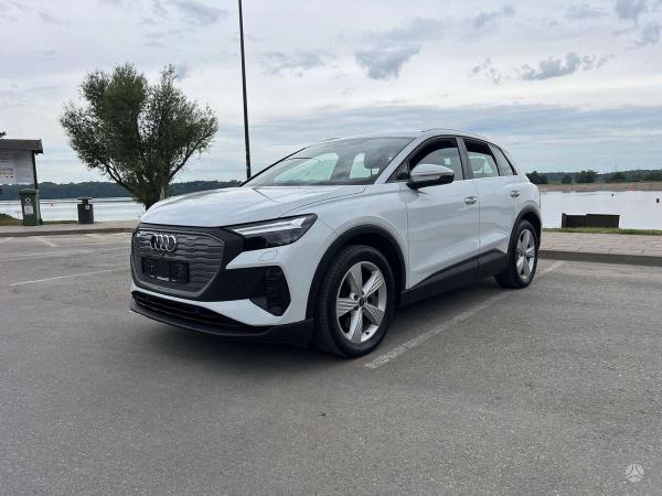 Balts Audi Q4 e-tron 2021 Kauņa, ar dzinēja tilpumu 0.00 L un nobraukumu 191 tūkst. km par 20999 €, foto 1 vietnē AUTOMOTO.COM.LV