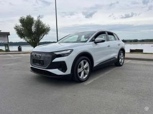 Balts Audi Q4 e-tron 2021 Kauņa, ar dzinēja tilpumu 0.00 L un nobraukumu 191 tūkst. km par 20999 €, foto  vietnē AUTOMOTO.COM.LV