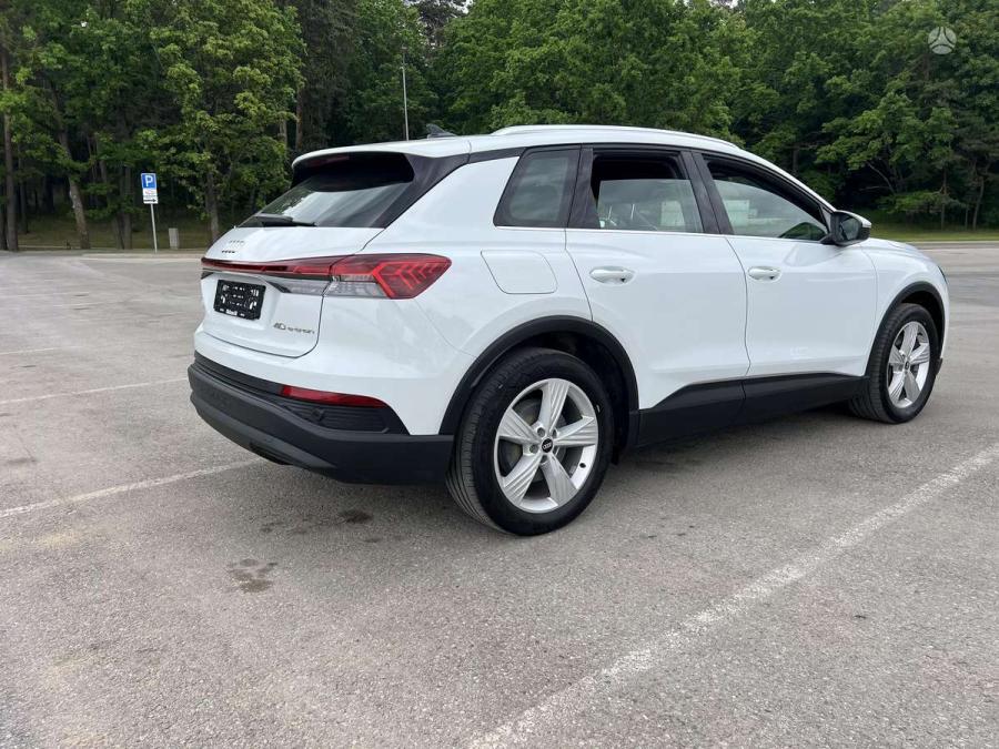 Balts Audi Q4 e-tron 2021 Kauņa, ar dzinēja tilpumu 0.00 L un nobraukumu 191 tūkst. km par 20999 €, foto 7 vietnē AUTOMOTO.COM.LV