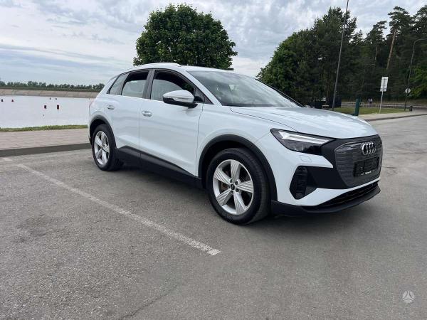 Balts Audi Q4 e-tron 2021 Kauņa, ar dzinēja tilpumu 0.00 L un nobraukumu 191 tūkst. km par 20999 €, foto 9 vietnē AUTOMOTO.COM.LV