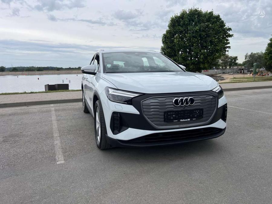 Balts Audi Q4 e-tron 2021 Kauņa, ar dzinēja tilpumu 0.00 L un nobraukumu 191 tūkst. km par 20999 €, foto 11 vietnē AUTOMOTO.COM.LV