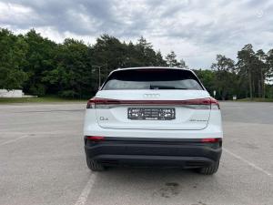 Balts Audi Q4 e-tron 2021 Kauņa, ar dzinēja tilpumu 0.00 L un nobraukumu 191 tūkst. km par 20999 €, foto 26 vietnē AUTOMOTO.COM.LV
