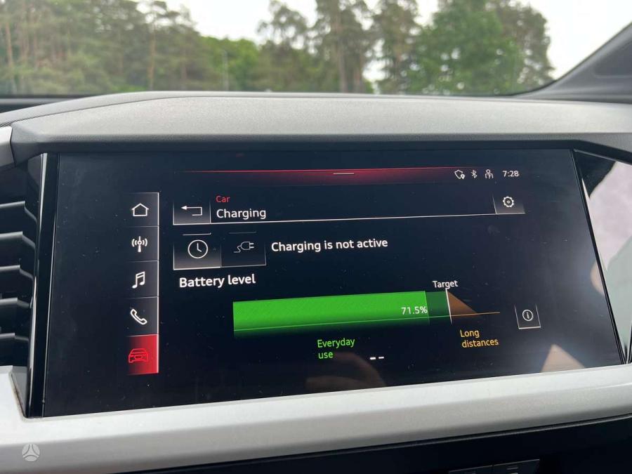 Balts Audi Q4 e-tron 2021 Kauņa, ar dzinēja tilpumu 0.00 L un nobraukumu 191 tūkst. km par 20999 €, foto 29 vietnē AUTOMOTO.COM.LV