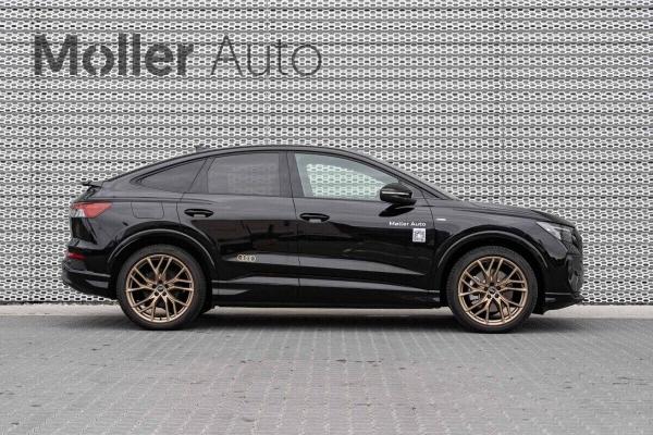 Melns Audi Q4 Sportback e-tron 2026 Mārupe, ar dzinēja tilpumu 0.00 L un nobraukumu 15 tūkst. km par 61900 €, foto 5 vietnē AUTOMOTO.COM.LV