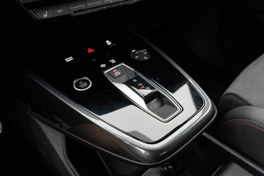 Черный Ауди Q4 Sportback e-tron 2026 в Марупе, объемом двигателя 0.00 л и пробегом 15 тыс. км за 61900 €, фото 24 на AUTOMOTO.COM.LV