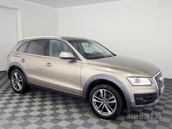 Smilšu krāsa Audi Q5 2009 Tallina, ar dzinēja tilpumu 2.00 L un nobraukumu 272 tūkst. km par 5499 €, foto 1 vietnē AUTOMOTO.COM.LV