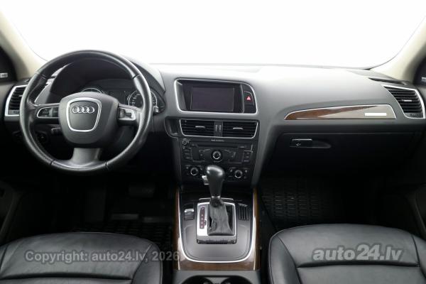 Smilšu krāsa Audi Q5 2009 Tallina, ar dzinēja tilpumu 2.00 L un nobraukumu 272 tūkst. km par 5499 €, foto 6 vietnē AUTOMOTO.COM.LV