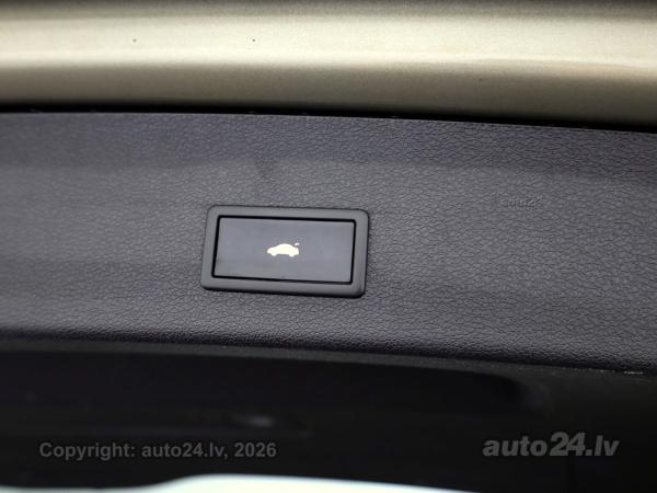 Smilšu krāsa Audi Q5 2009 Tallina, ar dzinēja tilpumu 2.00 L un nobraukumu 272 tūkst. km par 5499 €, foto 10 vietnē AUTOMOTO.COM.LV