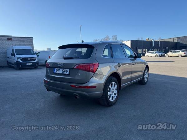 Smilšu krāsa Audi Q5 2010 Pērnava, ar dzinēja tilpumu 2.00 L un nobraukumu 265 tūkst. km par 6900 €, foto 3 vietnē AUTOMOTO.COM.LV