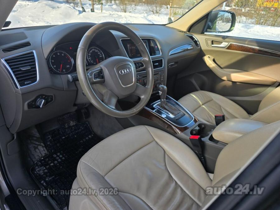 Beige Audi Q5 2011 in Tallinn, with an engine capacity of 2.00 L and mileage of 265 thousand km for 4999 €, photo 8 on AUTOMOTO.COM.LV