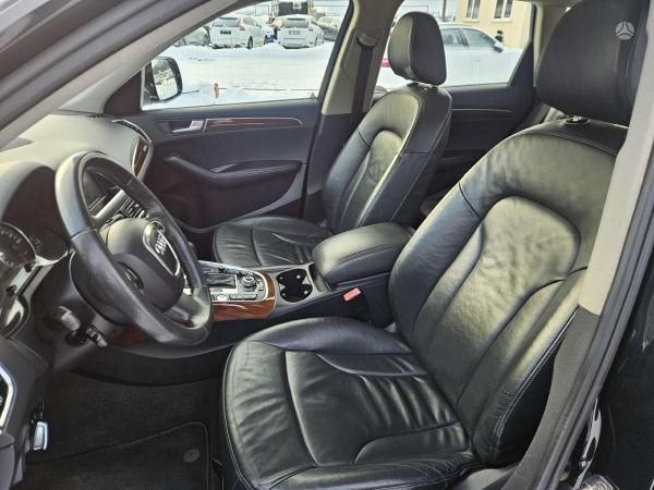 Black Audi Q5 2008 in Vilnius, with an engine capacity of 1.98 L and mileage of 268 thousand km for 7400 €, photo 10 on AUTOMOTO.COM.LV