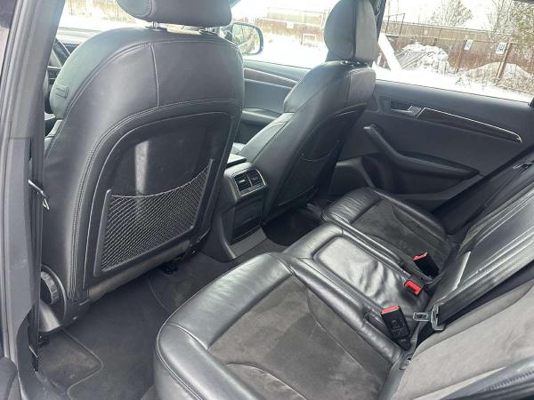 Melns Audi Q5 2008 Alīta, ar dzinēja tilpumu 1.98 L un nobraukumu 247 tūkst. km par 7900 €, foto 11 vietnē AUTOMOTO.COM.LV