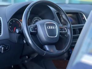 Melns Audi Q5 2008 Rēzekne, ar dzinēja tilpumu 3.00 L un nobraukumu 293 tūkst. km par 10300 €, foto 18 vietnē AUTOMOTO.COM.LV