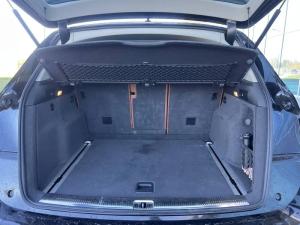 Melns Audi Q5 2008 Rēzekne, ar dzinēja tilpumu 3.00 L un nobraukumu 293 tūkst. km par 10300 €, foto 29 vietnē AUTOMOTO.COM.LV