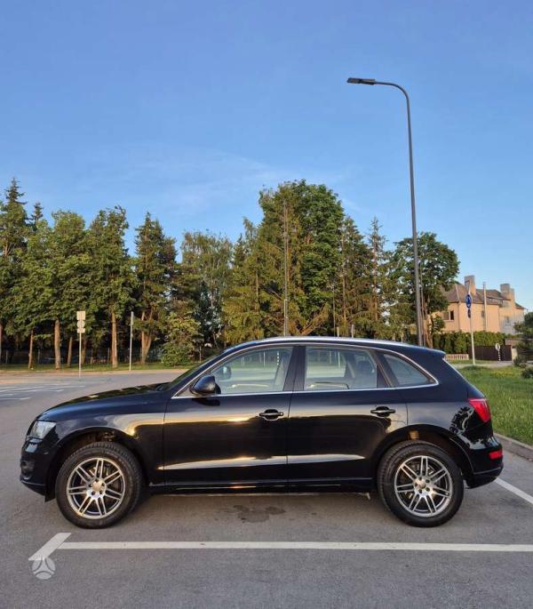 Melns Audi Q5 2008 Šauļi, ar dzinēja tilpumu 2.97 L un nobraukumu 289 tūkst. km par 7800 €, foto 5 vietnē AUTOMOTO.COM.LV