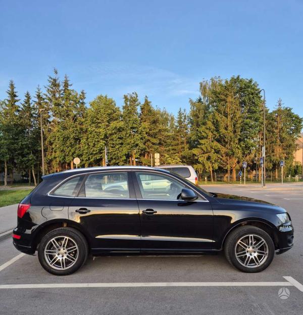 Melns Audi Q5 2008 Šauļi, ar dzinēja tilpumu 2.97 L un nobraukumu 289 tūkst. km par 7800 €, foto 6 vietnē AUTOMOTO.COM.LV