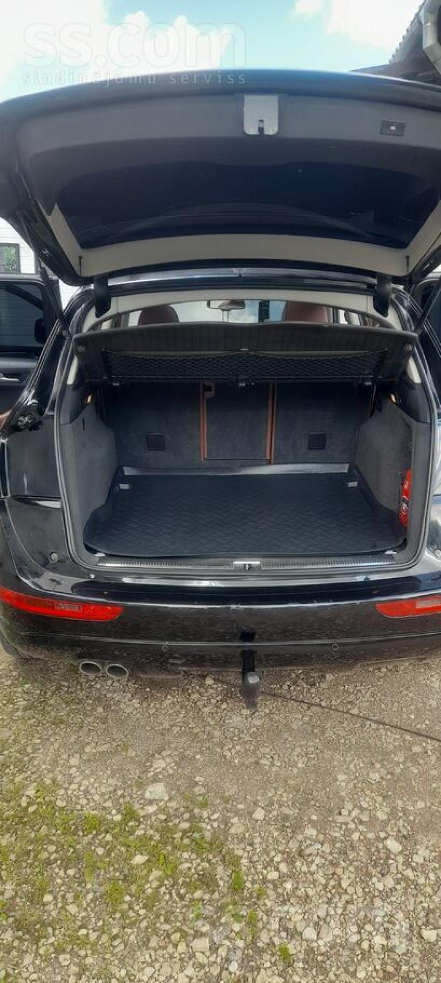 Black Audi Q5 2008 in Madona, with an engine capacity of 2.00 L and mileage of 288 thousand km for 9500 €, photo 8 on AUTOMOTO.COM.LV