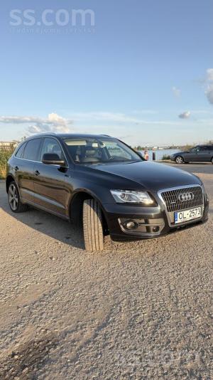 Black Audi Q5 2008 in Riga, with an engine capacity of 2.00 L and mileage of 275 thousand km for 8500 €, photo 4 on AUTOMOTO.COM.LV