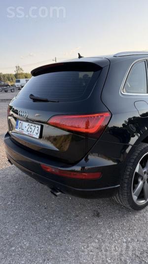 Black Audi Q5 2008 in Riga, with an engine capacity of 2.00 L and mileage of 275 thousand km for 8500 €, photo 8 on AUTOMOTO.COM.LV